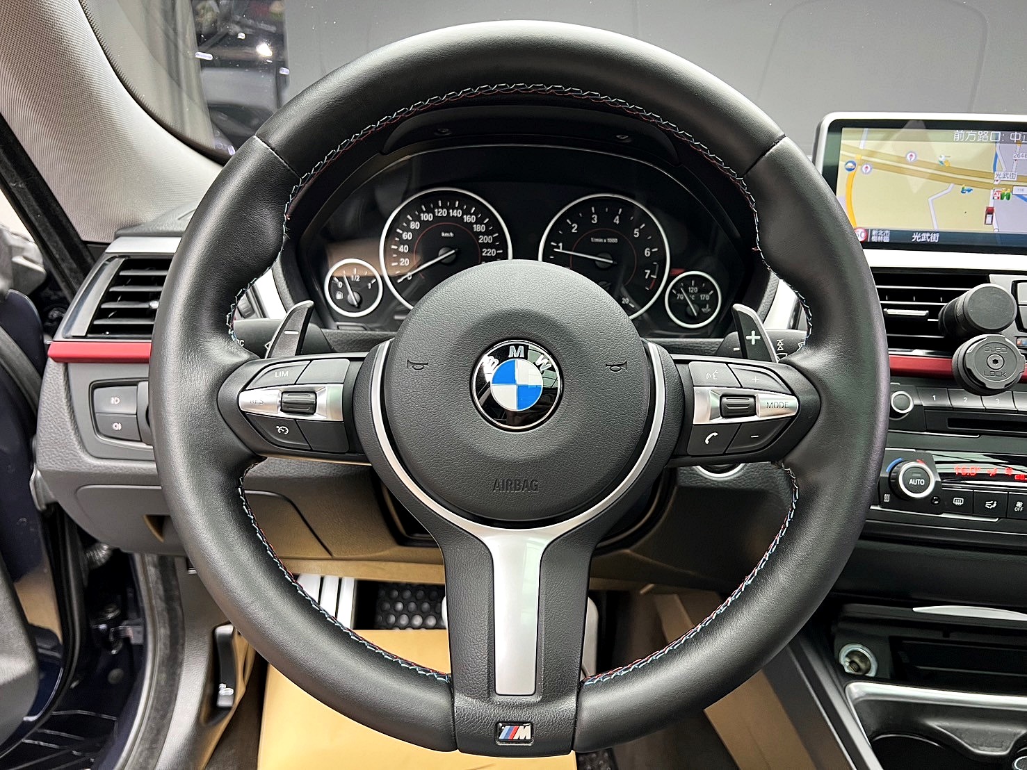 【BMW】中古車買賣－【(215) 2013/10出廠 320iGT Sport 2.0】