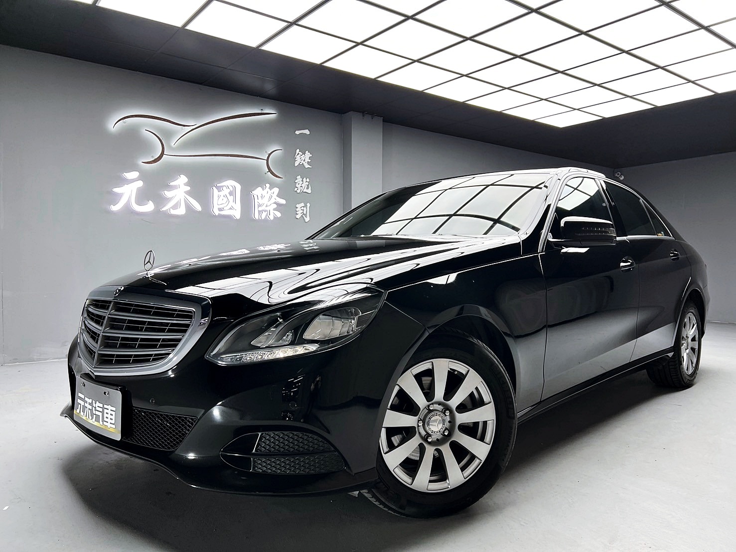 【M-Benz】中古車買賣－【(69) 2014/11月出廠 E200 Classic 2.0 (W212)】